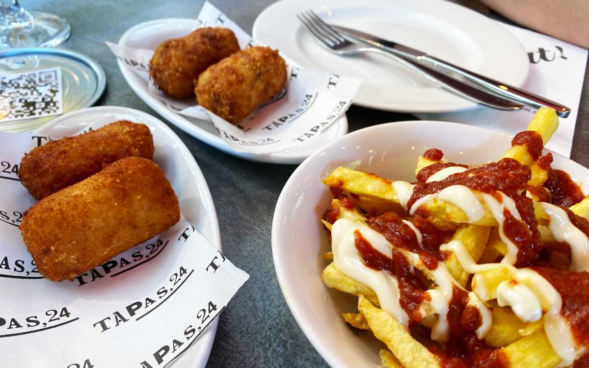 Restaurant Review: Tapas 24 - Barcelona met Marta